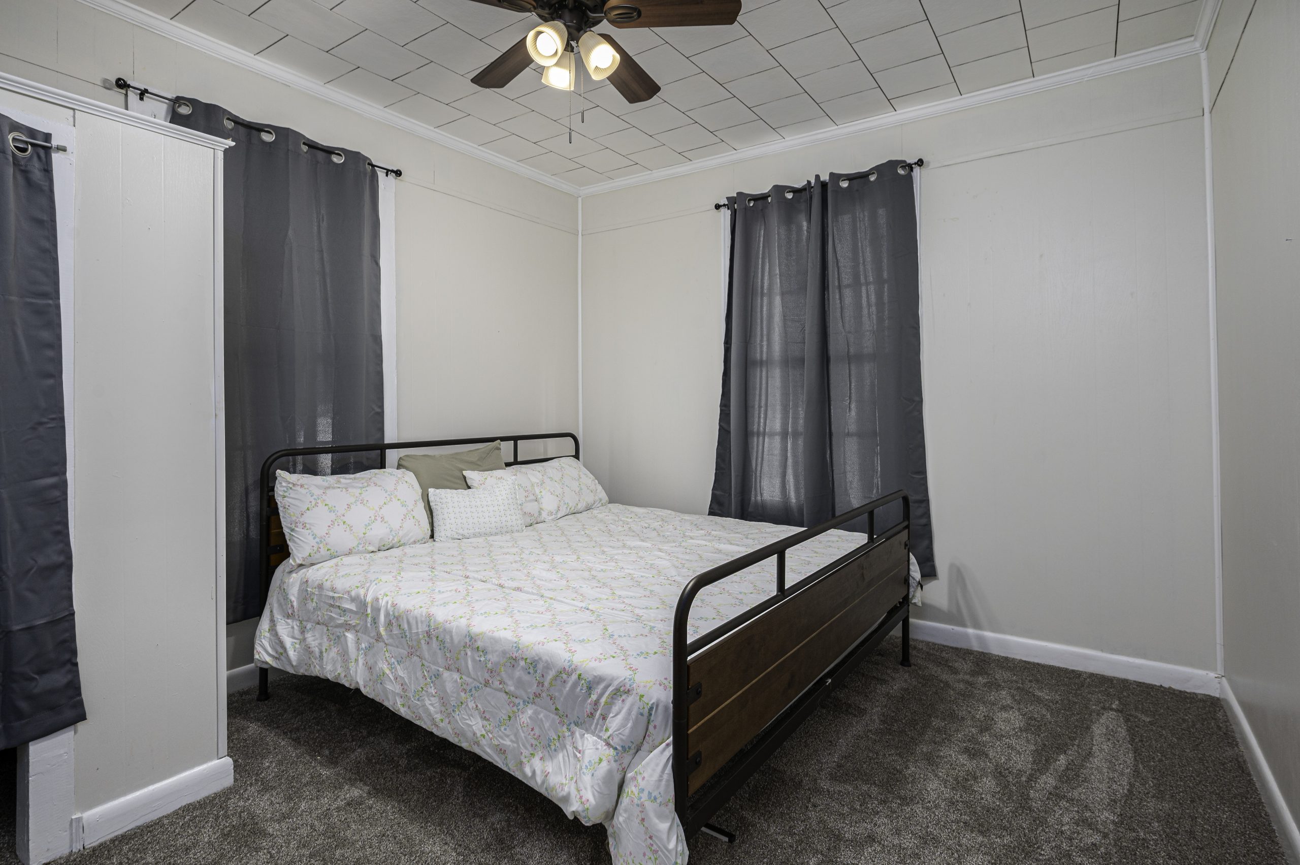 834 Carolina Mill Circle - Megan Dills