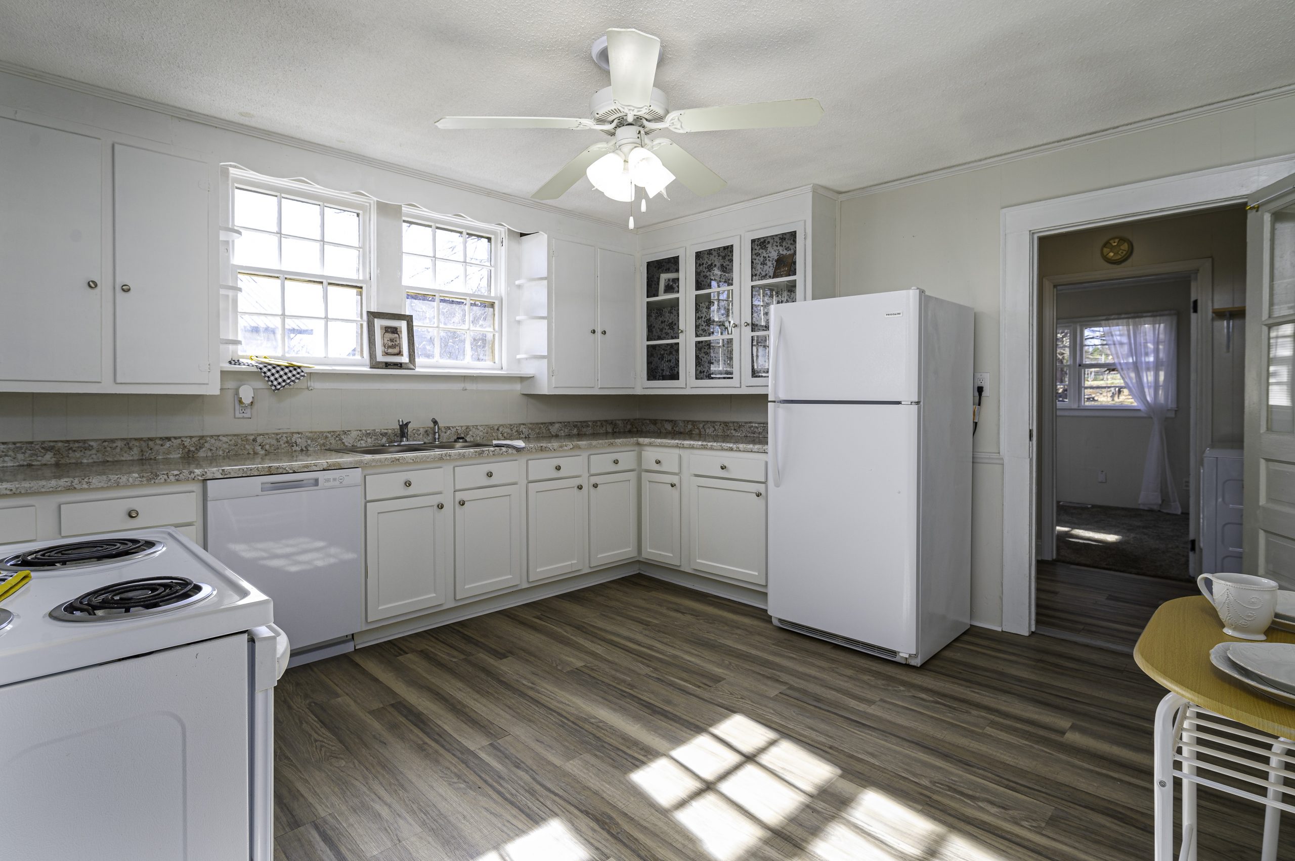 834 Carolina Mill Circle - Megan Dills